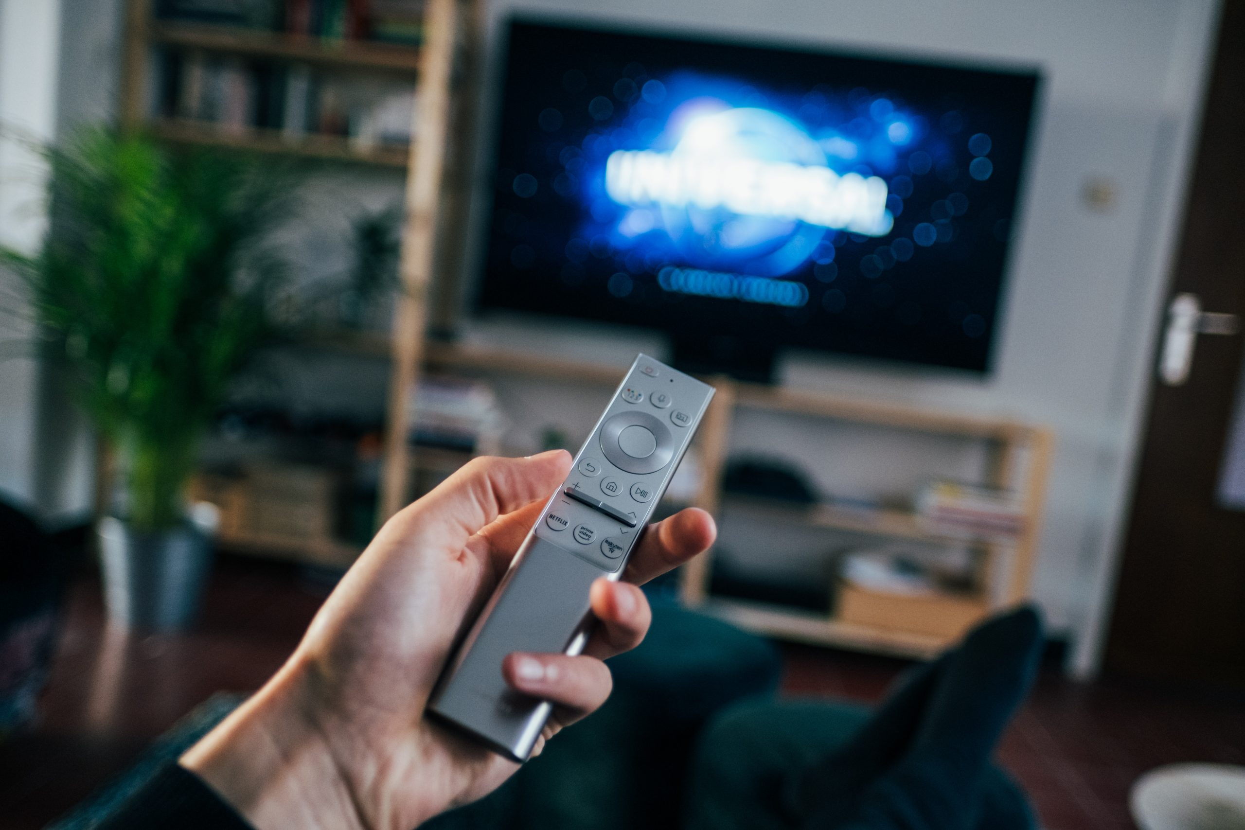 Trois méthodes efficaces pour connecter votre Smart TV à la Freebox